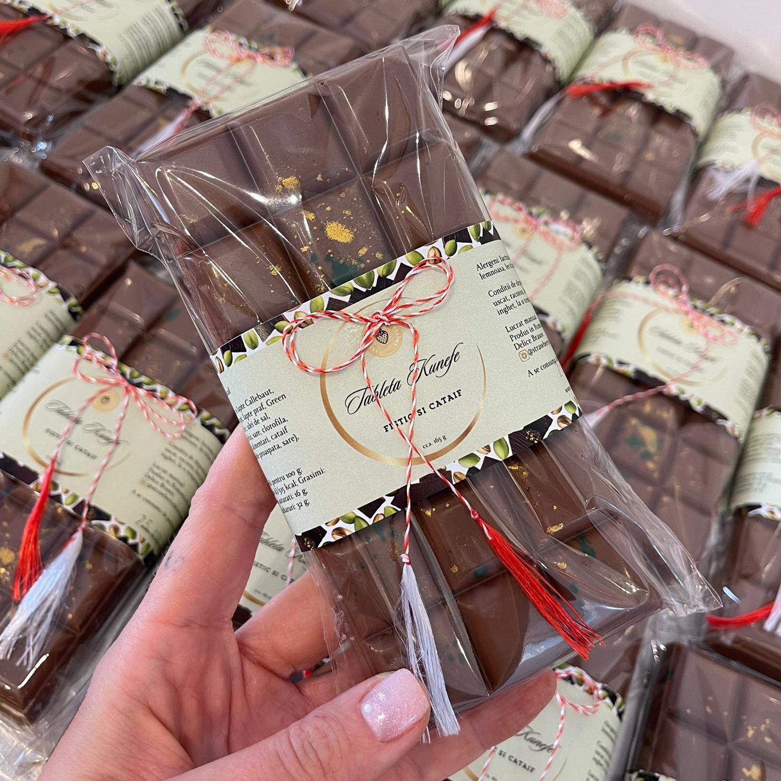 Tableta Kunefe Fistic si Cataif – StrawberryDelice